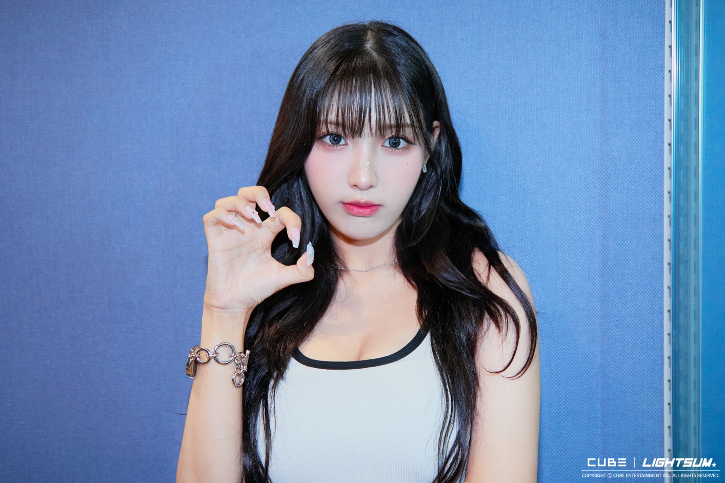 Weverse LIGHTSUM Image - LIGHTSUM [POSE!] 음악방송 대기실 비하인드 #1