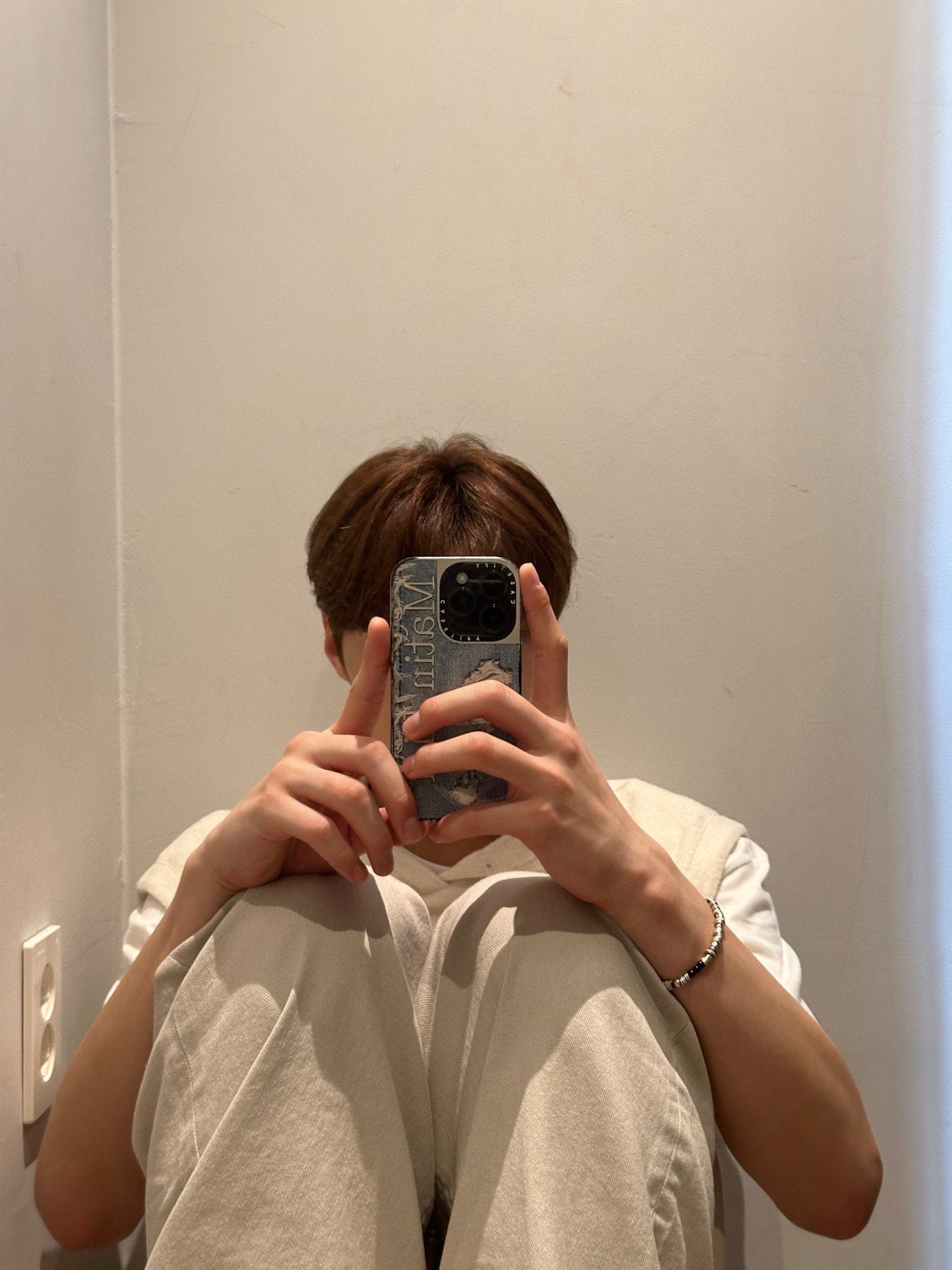 Lun8 Community Posts 러베이트으🩵 즐겁고 행복한 추석 보내요오 마니마니 먹구 동글동글해져서 만나요 ៸៸⩊
