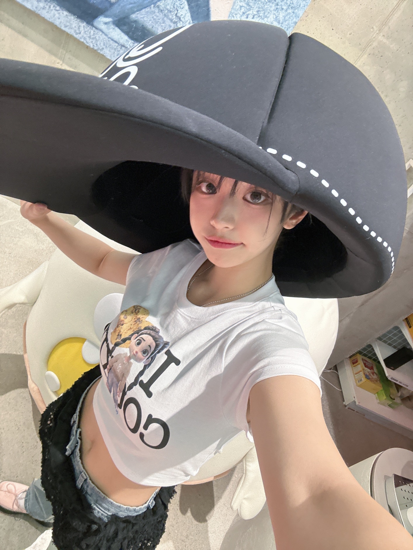 Qwer社群貼文 모두 즐거운 추석연휴 보내야해 ️ ️ 어서 멋진 노래들로 바위게들 볼 생각에 두근두근한 마음이 가득해요🥁