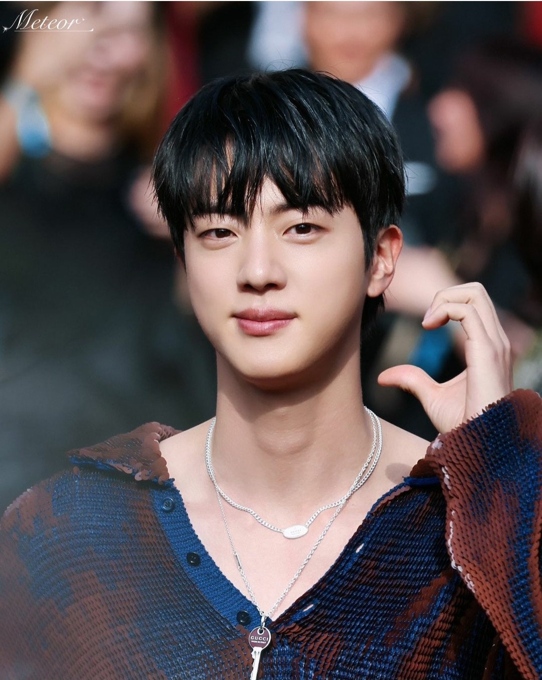 BTS Community Posts - 🗣️What does this key in the neck open? Tell us ...