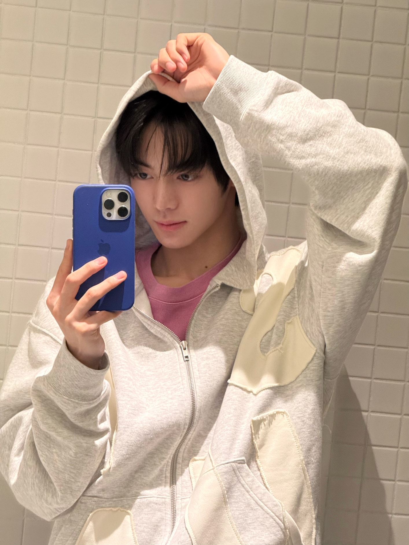 TWS Community Post - 424242들 잘자요!😴😴 오늘도 고생 많았어요!💙💙 424242们晚安哦！😴😴 今天也辛苦啦 ...