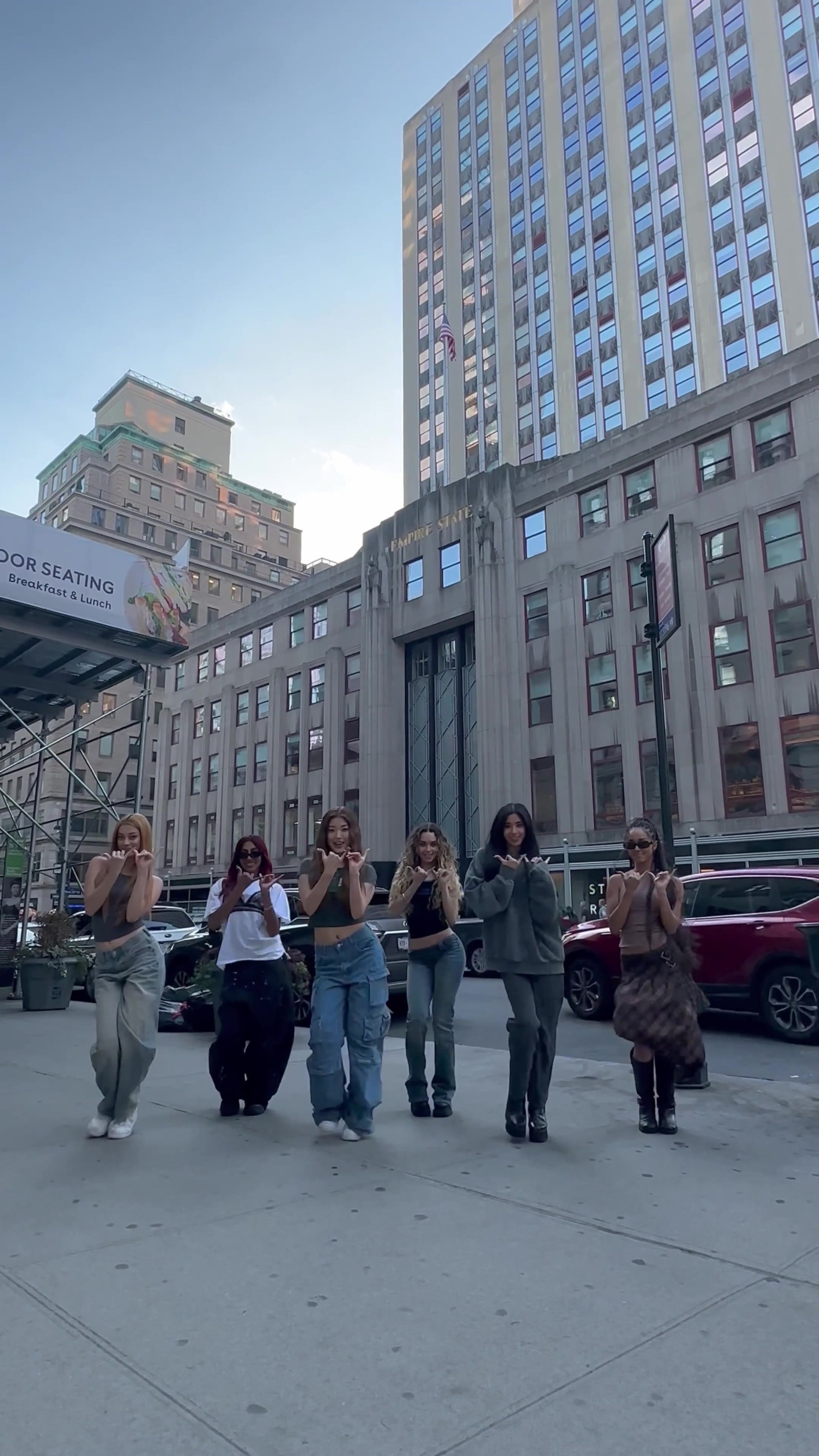 Weverse KATSEYE Media - got in touch at the Empire State Building ️‍🔥🗽