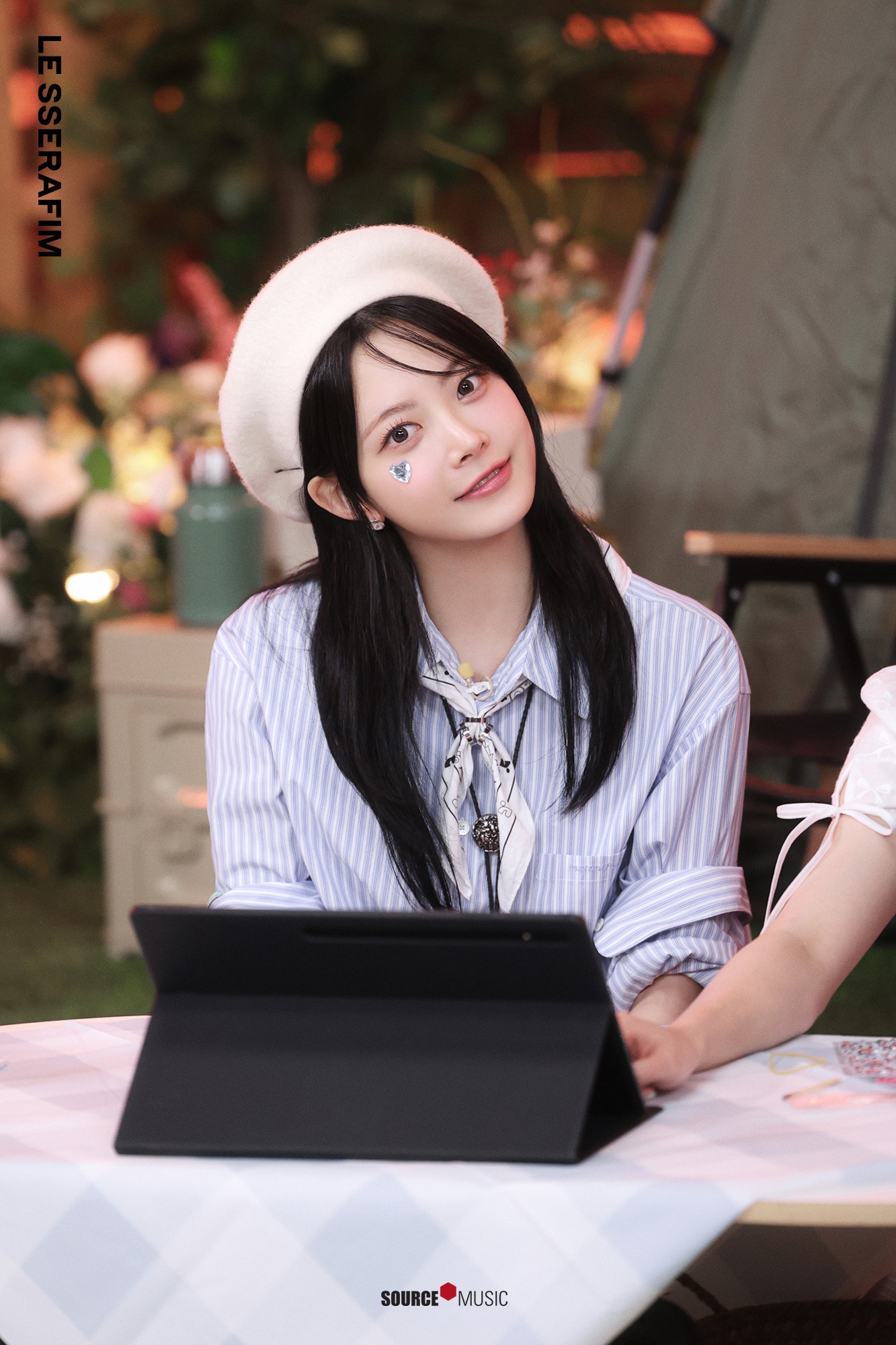 LE SSERAFIM Community Posts - #to_eunchae Omg! She's so cute 💗🥺 Pls ...