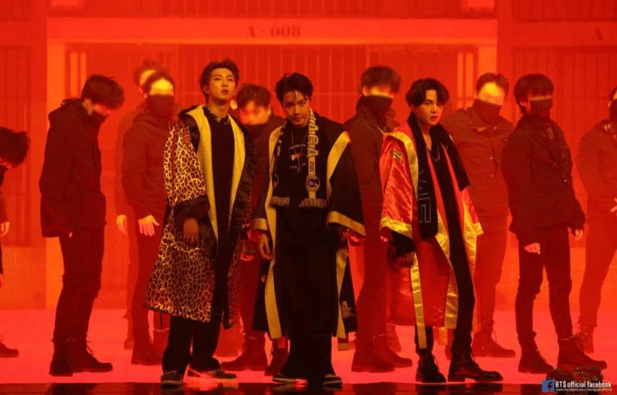 BTS Community Post - ガツンと殴られた気がした😵 2015年9月開催の All Force One Kラッパー達の ...