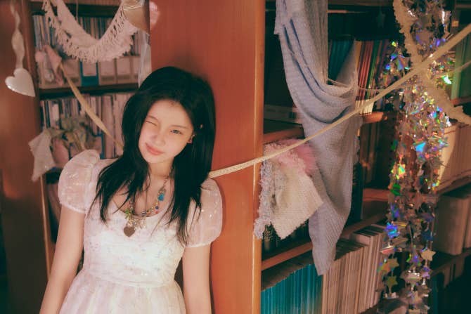 ILLIT Community Post - wonhee🫧 So cute...ㅠㅠㅠㅠ💗💗💗