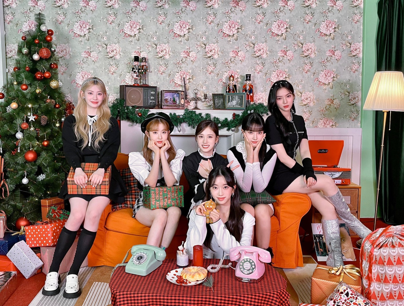 Stayc Community Post 스테이씨 월드투어 잘하고 왕 한국에서 열씸히 응원할겡🔥 ️ 울 슽공주님들이 최고👍