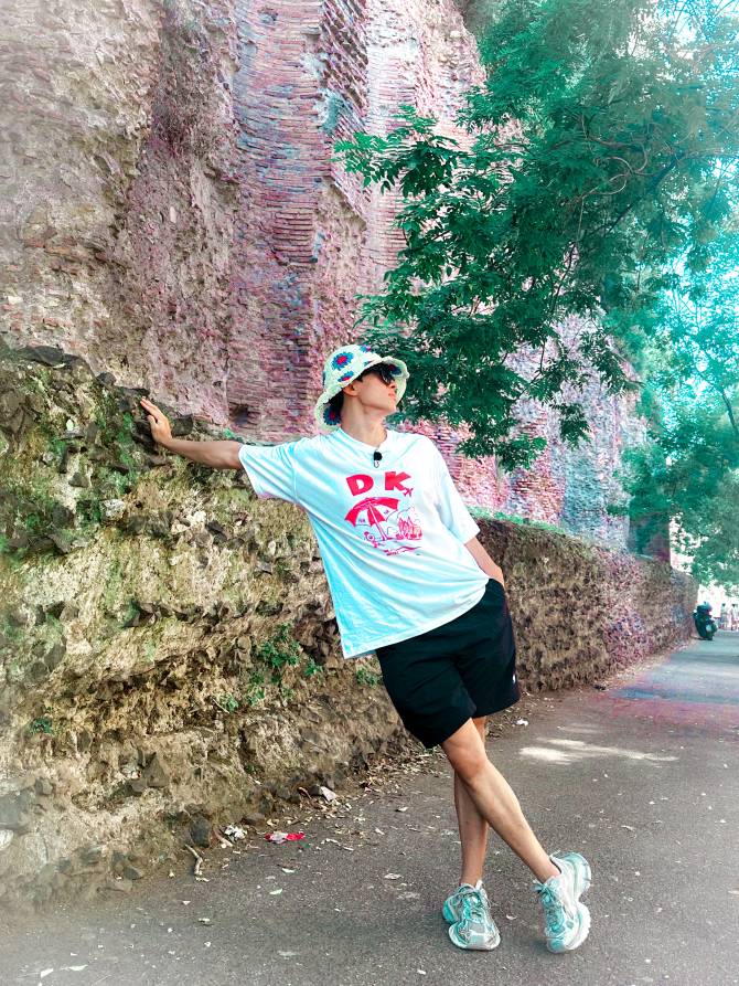Seventeen Community Post 나나투어 2화 안본사람 얼른 보시라게🤍 Dk