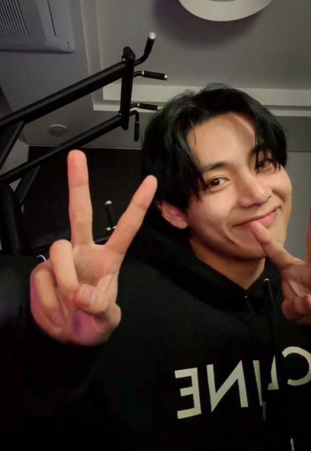 Bts Community Post 이봐 안전하고 행복하길 바래요 스스로를 돌봐 난 당신의 팬덤에서 당신이 존재한다는 걸