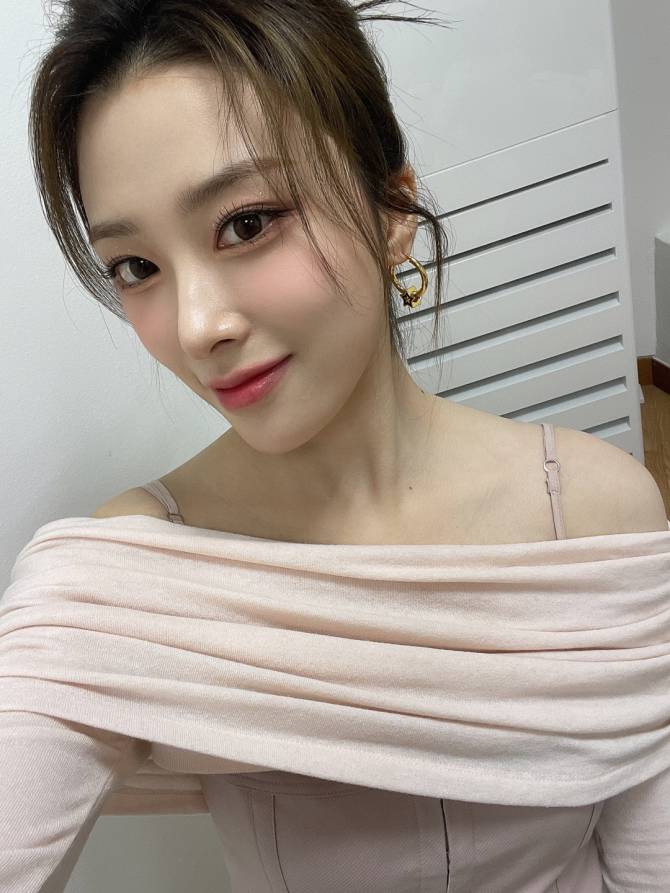 Rocket Punch Community Post 이 날 사진 짱 많이 찍었구나 대방출 하겠습니다 헤 헤 헤 이제 없움