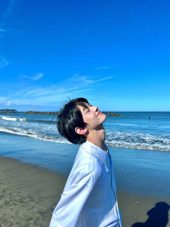 Tws Community Posts 앨범 곡의 하이라이트 메들리는 어떻게 들으셨나요🎧 촬영하면서 핸드폰으로 찍은 비하인드