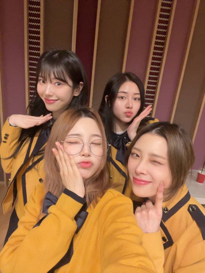 Rocket Punch Community Post 서공예즈 올망졸망💛🐥