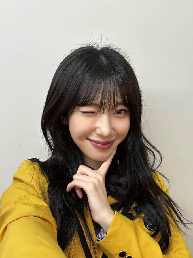 Post De La Comunidad Rocket Punch 오랜만에 교복💛💛💛 Suyun