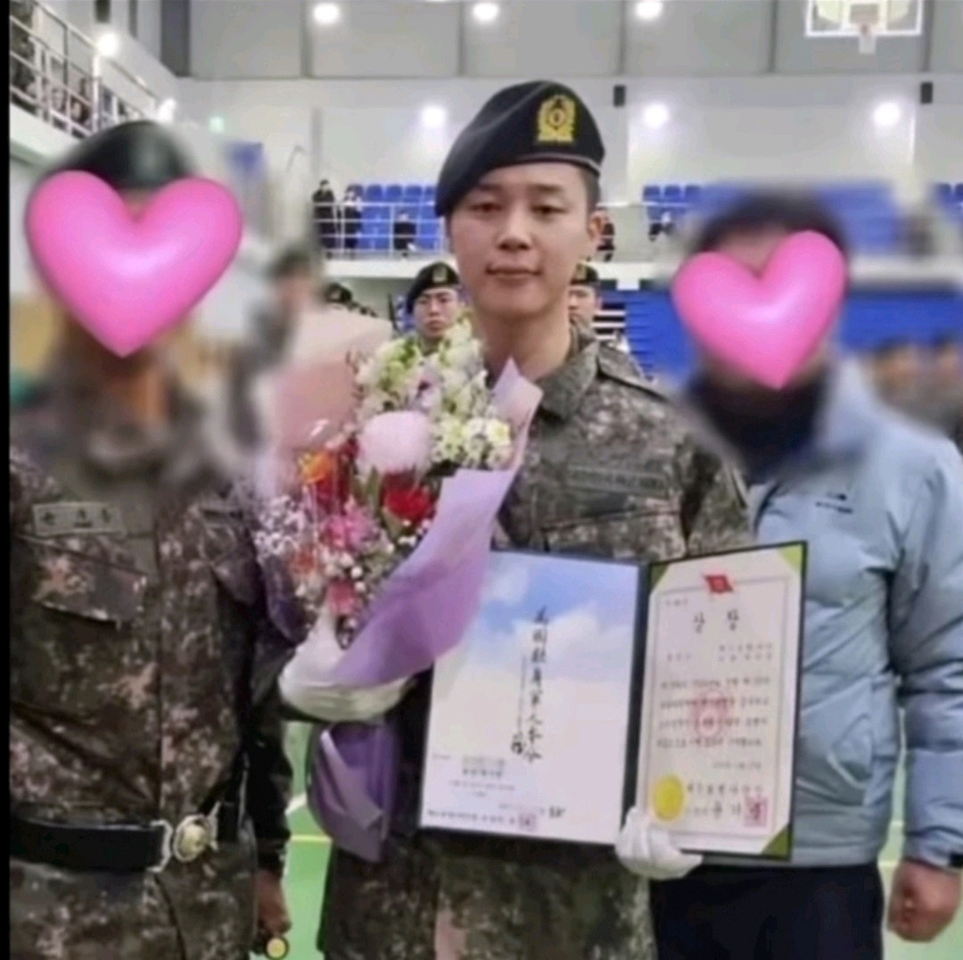 BTS Community Post - congrats 💜