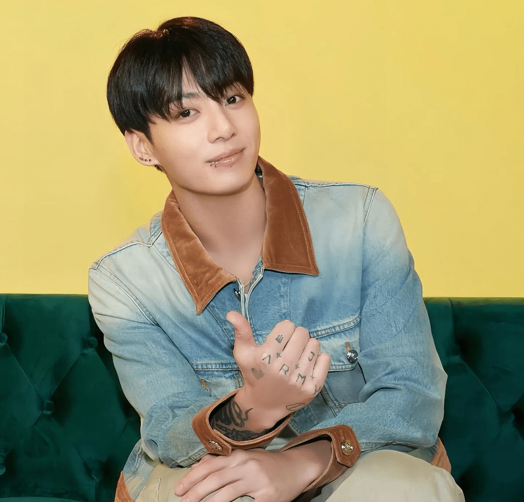 BTS Community Post - 정국💜오늘 하루 수고했어 🐰계속 기다릴께