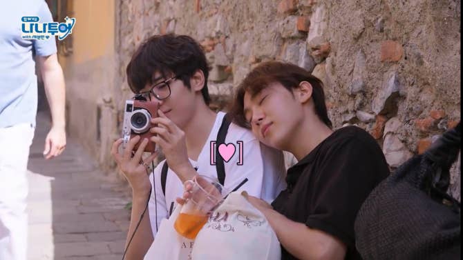 Seventeen Community Post 이거보다가 저너누🐈‍⬛ 한테 치임💘 나나투어 가아니라 워누입덕방송 아니냐며