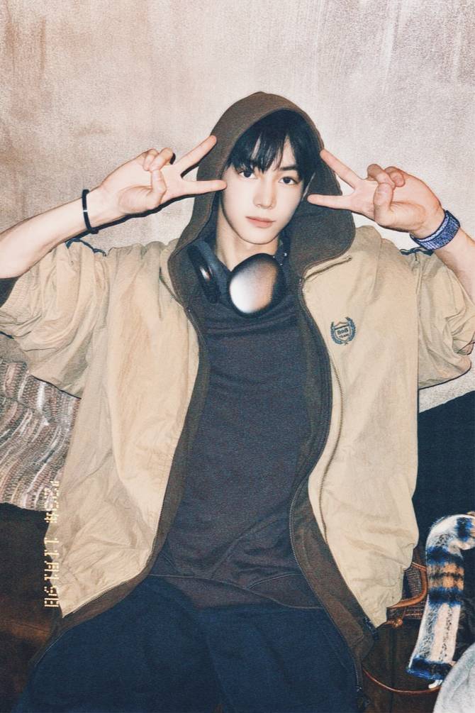 Tws Community Posts 여러분 주무셨죠저도 잘 준비 하고 있는데 내일 중요한 일 해야하니까 푹 쉴 준비할게요