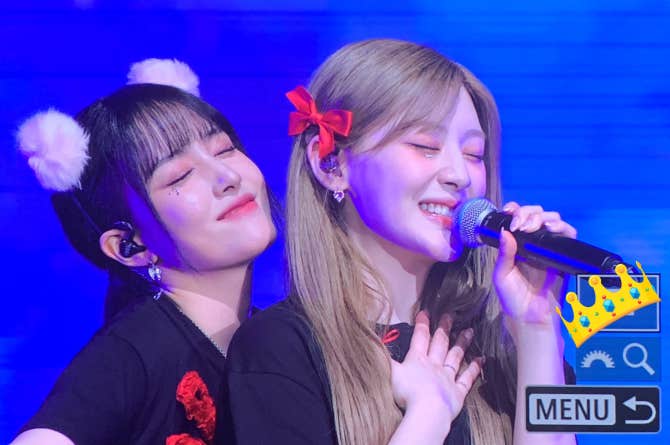 Stayc Community Post 어제 우리 슽깅이들🤎은 홍콩 스윗들 보러 갔네요옹 저두 콘서트 한 번은 가고 싶네요😭