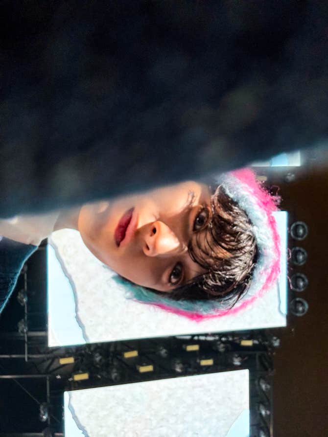 Seventeen Community Posts Follow 고생많았어 언젠가 또 만나자🥹 안녕~🩷🩵 Dk