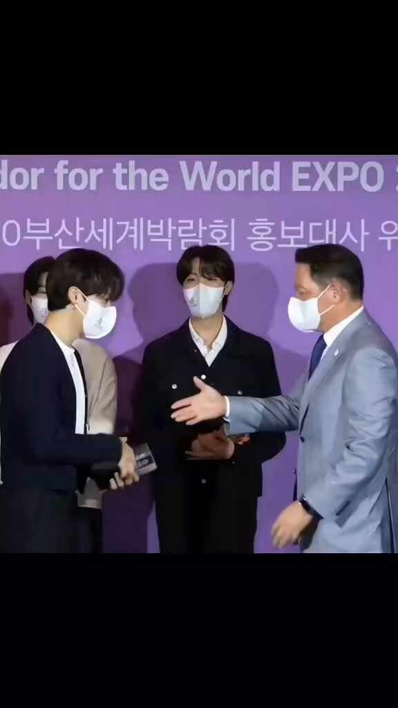 BTS Community Post - This day was beautiful, congratulations, you deserve it👏🏻👏🏻👏🏻👏🏻👏🏻👏🏻