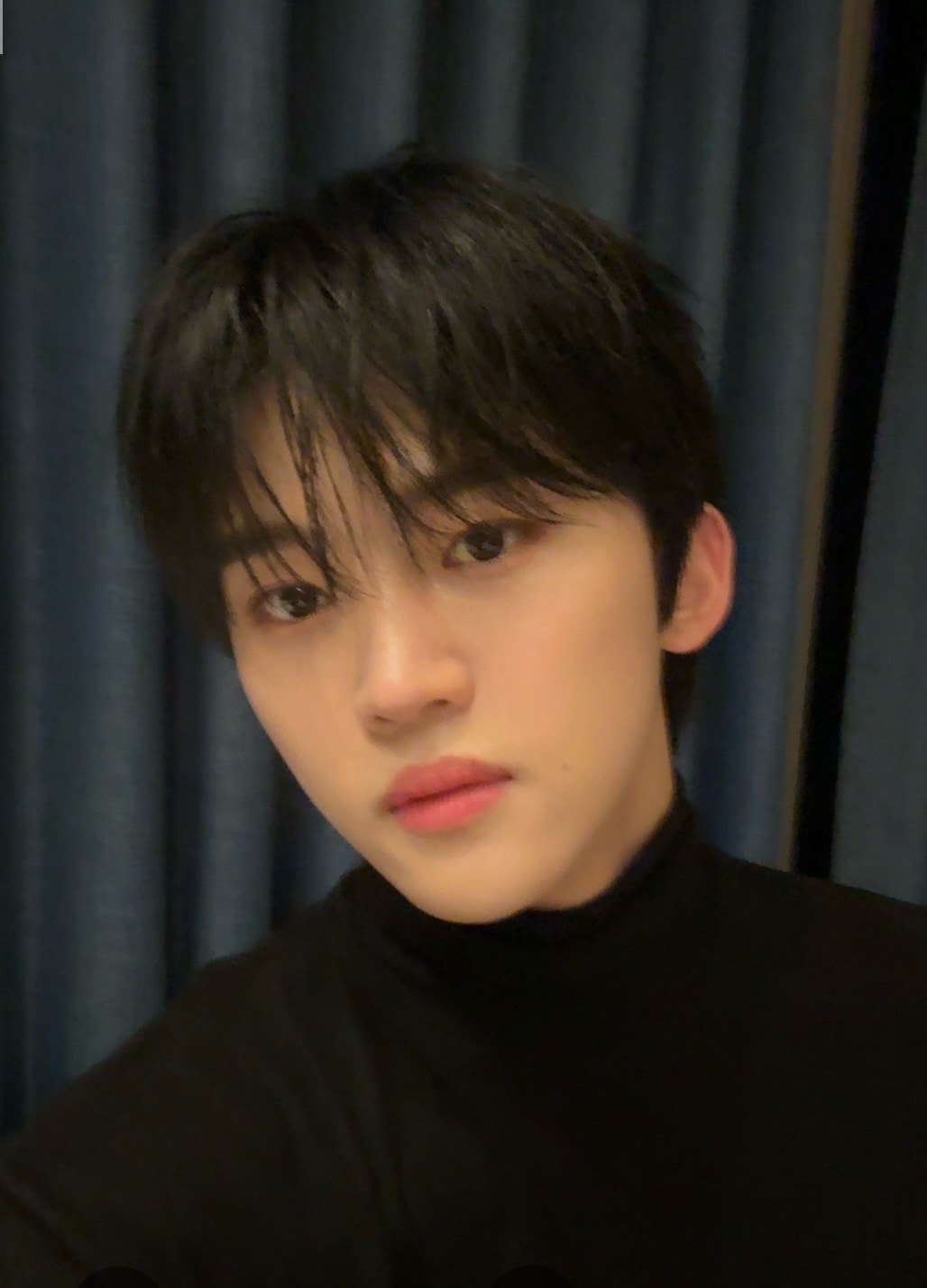 Lun8 Community Posts 밖에 날씨가 많이 추워요 감기 걸리지 않게 잘 챙겨입고 좋은 하루 되세요 Dohyun