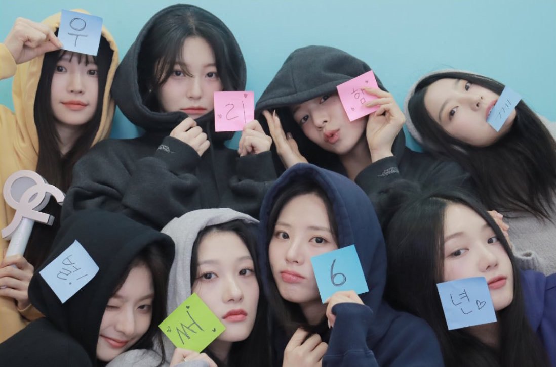 Fromis9 Community Post 프로미스나인 플로버 포에버 프로미스나인데뷔6주년축하해 Fromis9