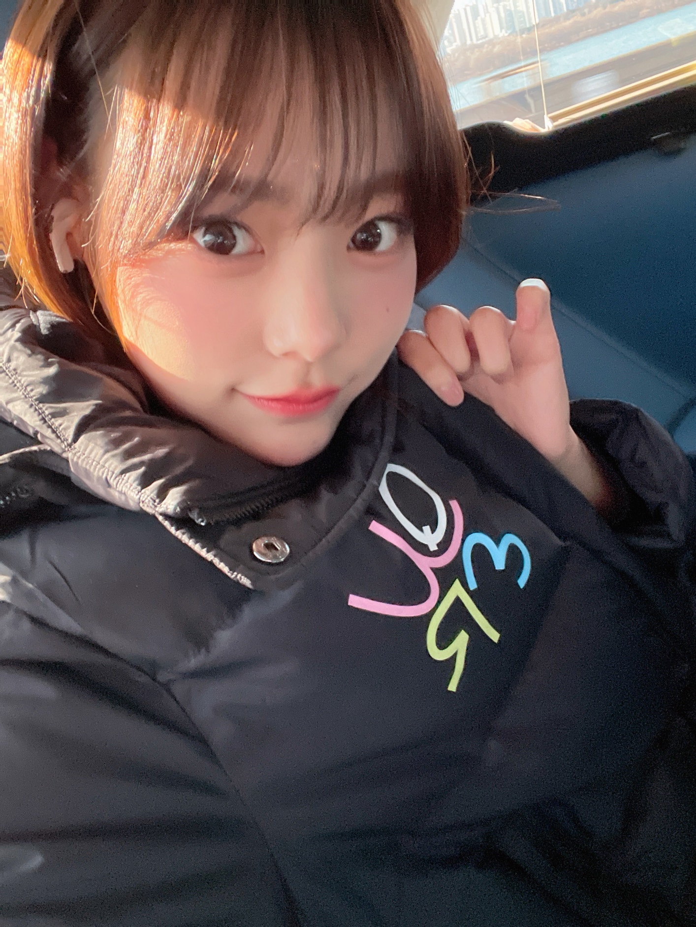 QWER Community Posts - QWER 데뷔 100일!! 바위게들 덕분에 100일도 기념해보고 정말 복 받아따 나는!! 항상 고맙고 너무 사랑해요 ㅎㅎ 팬카페에 ...