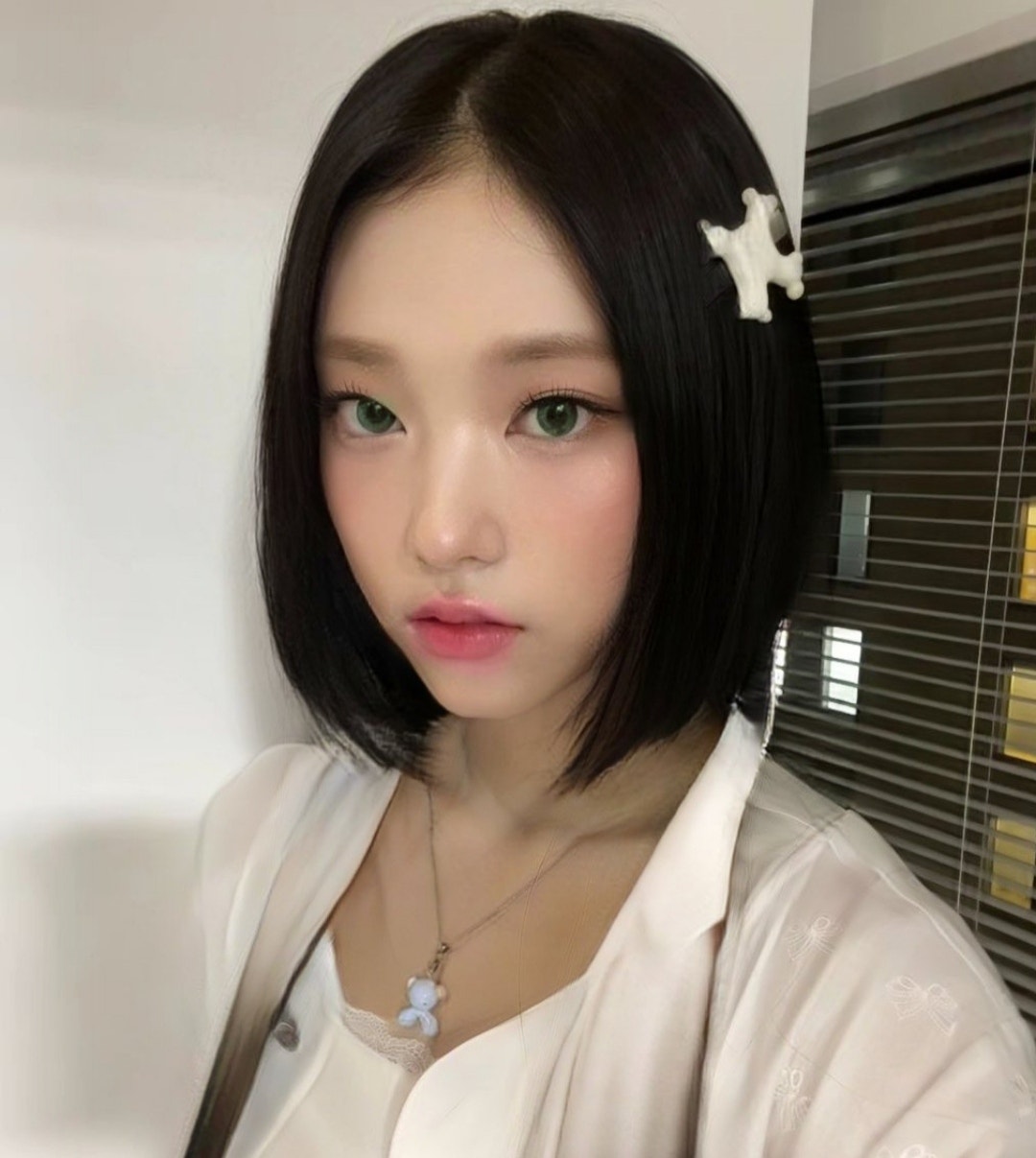 NewJeans Community Post - @haerin Haerin Short hair cute 🥰 #newjeans # ...