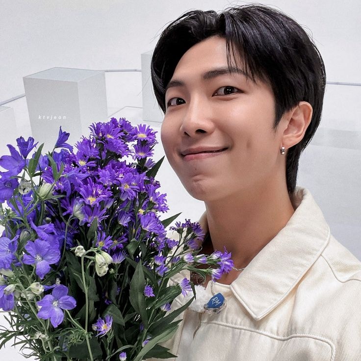 Bts Community Posts Rm 당신이 정말 행복한 하루를 보내기를 바랍니다 방탄소년단 Rm은 최고의 리더입니다