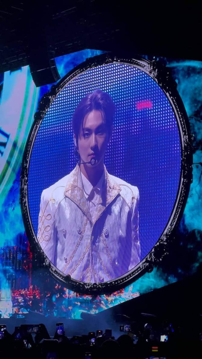 ENHYPEN Community Post - HOY MERON NA NAG LIVE DITOOO SA FBBB!! SEAECH ...