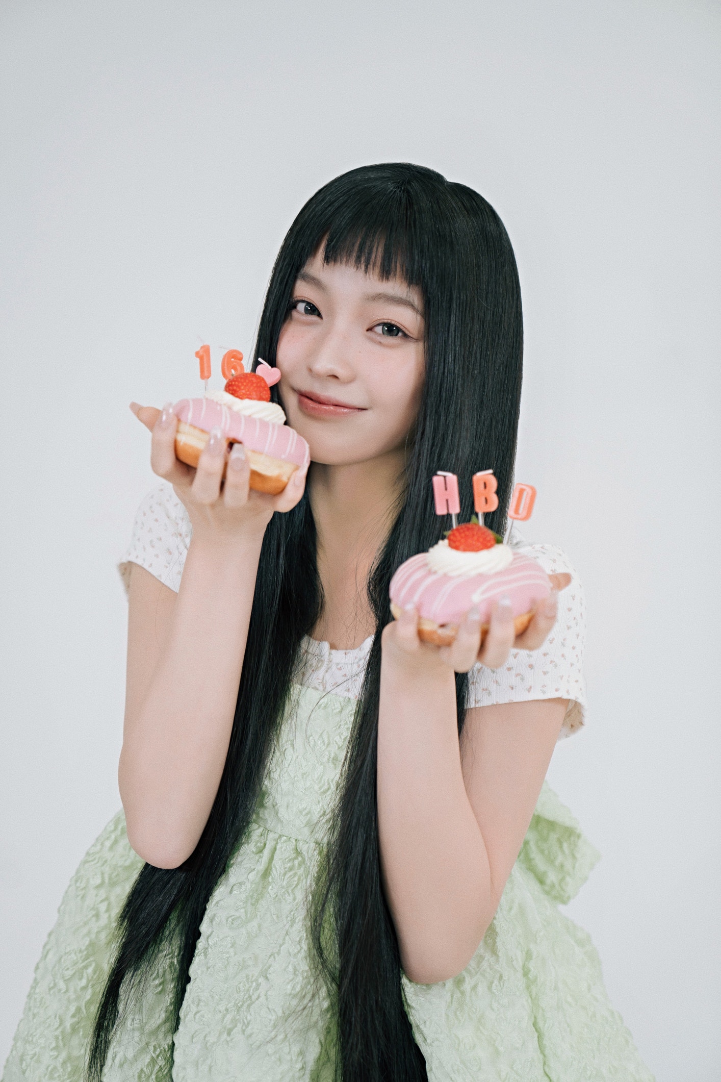 Weverse ILLIT Image - HAPPY IROHA DAY