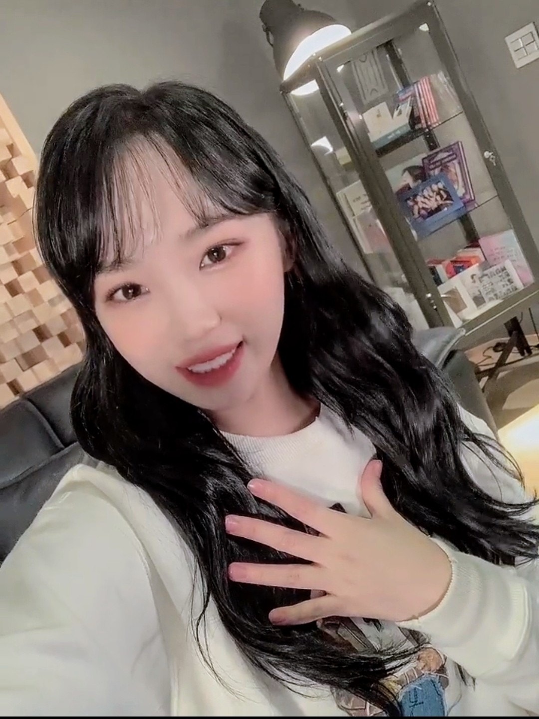 LE SSERAFIM Community Post - CHAE WON ちゃん、 さくちゃん、おはよーっ！ 3rd mini album ...