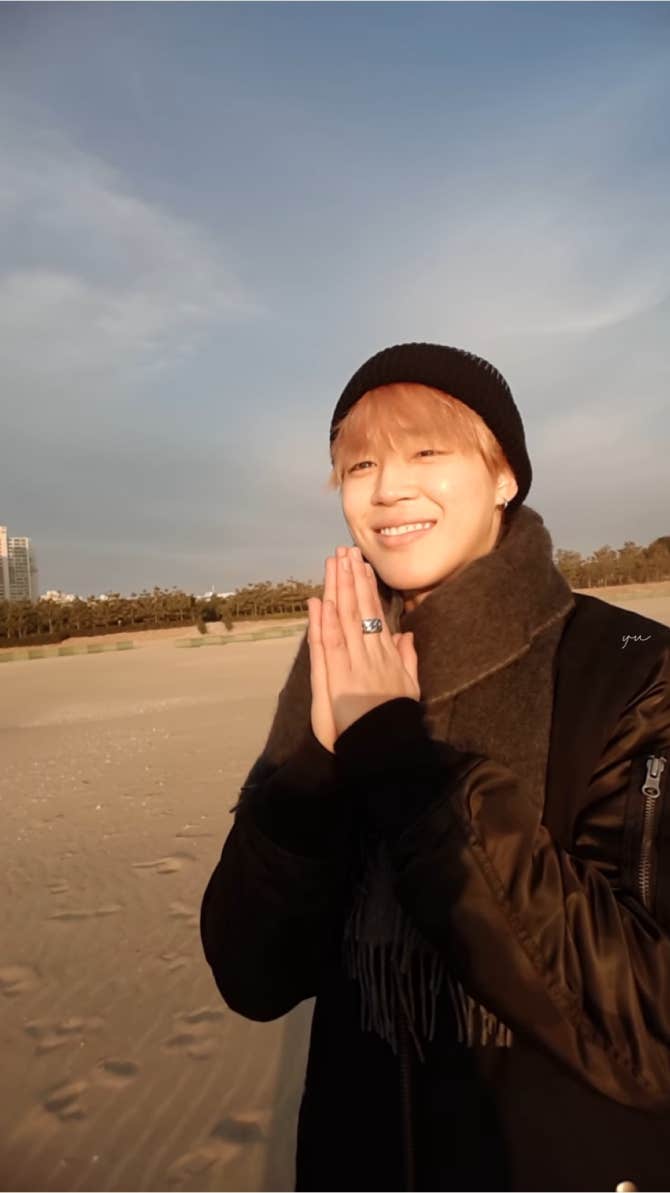 Bts Community Post 지민씨 설 연휴 소중한 분들과 행복하게 보내세요♡ 지민씨가 건강하고 무사하 지낼 수 있기를