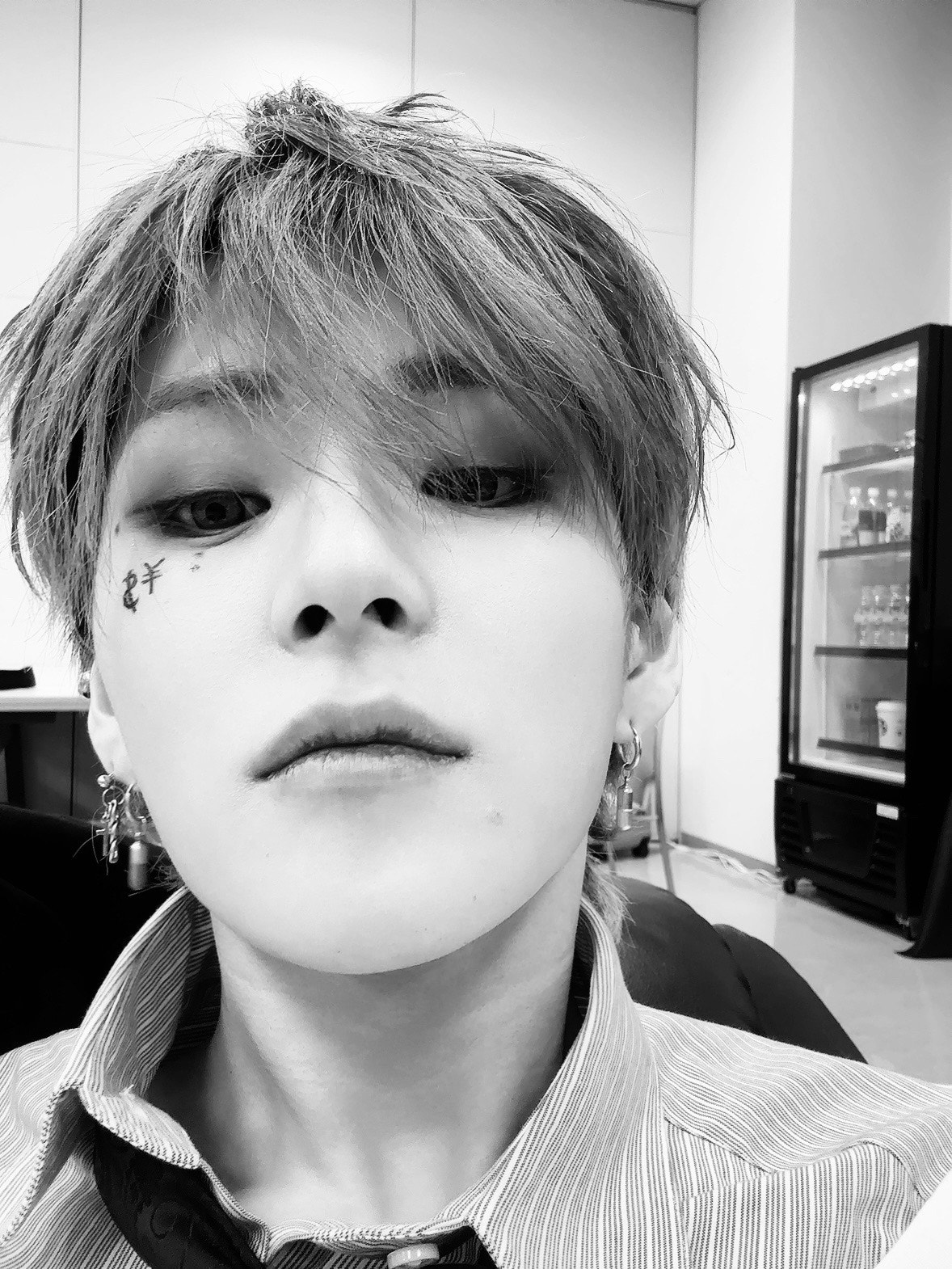 TREASURE Community Post - ¥$ - YOSHI