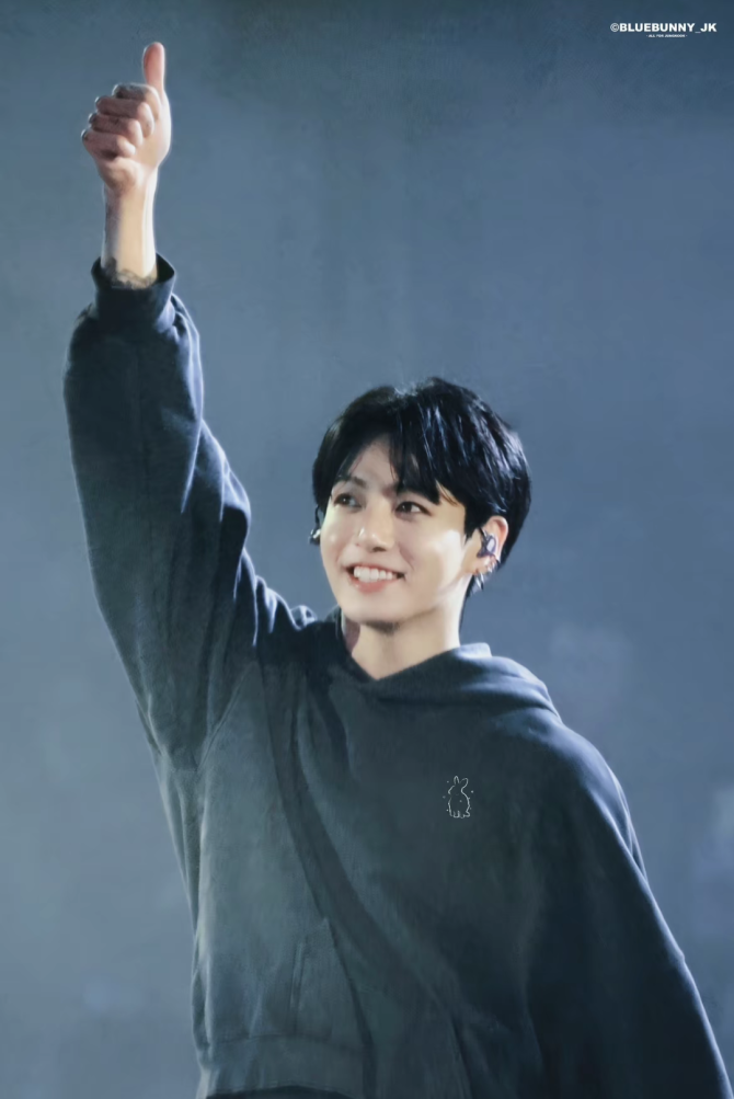 Bts Community Posts 阿米们 帮我看看我画的可不可以