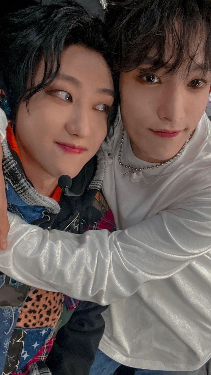 Seventeen Community Post To세븐틴 애들아 캐럿이라는멋진이름으로 살계해줘서 고마워 우리모두 행복하자🫶🏻