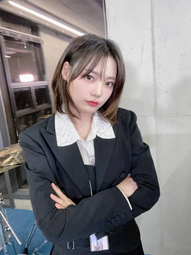 Qwer Publicaciónes Comunitarios 바위게씨 끝나고 저랑 야근 하시죠 Siyeon