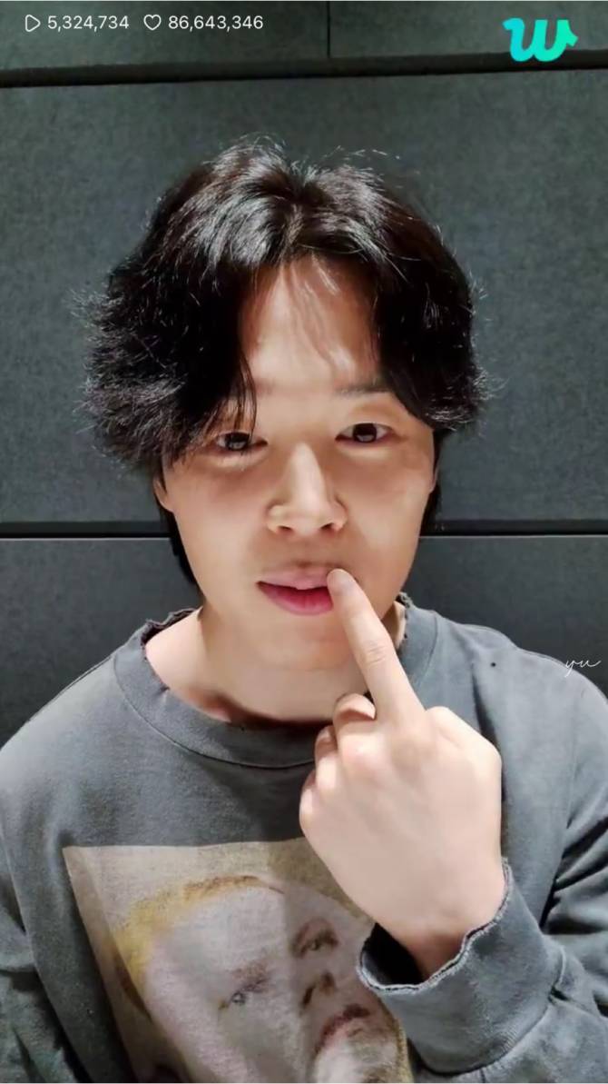 Bts Community Posts 지민시♥️ 지민씨 잘 지내고 있어요？ 감기 조심하시고 건강하게 잘 지내시길 바랍니다🤍