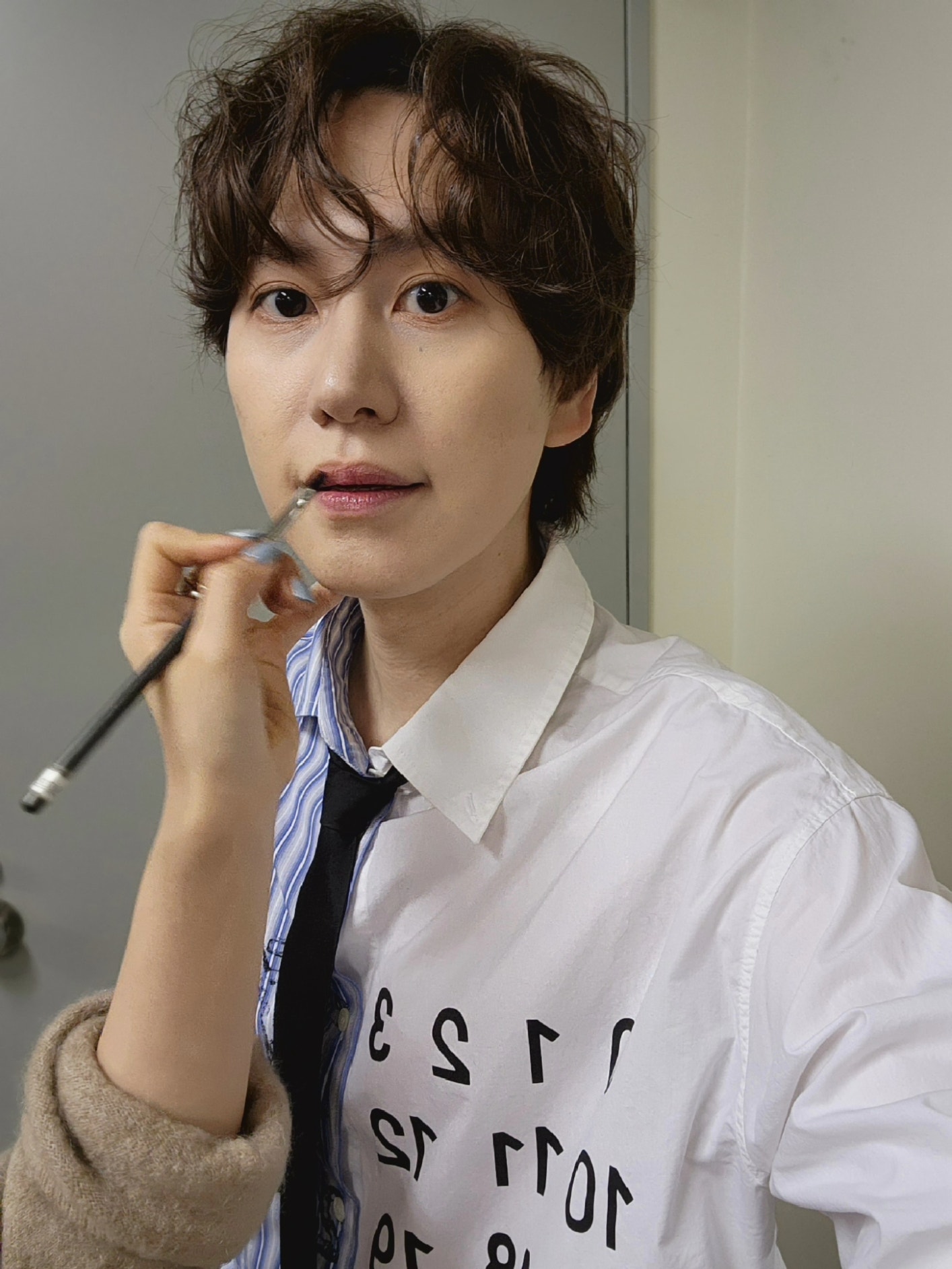 KYUHYUN Community Post - 재밌었을까나 ~~ 오늘^^ 보고싶어요~~ 열심히 했당 오늘😁 - KYUHYUN