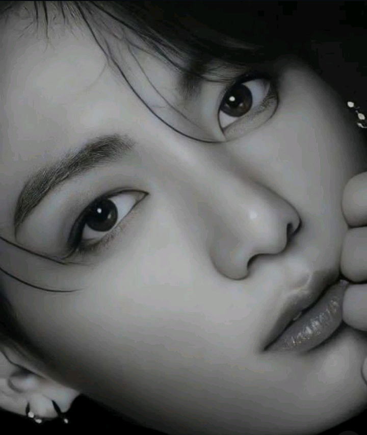 BTS Community Post - 👀♥️😍 handsome face