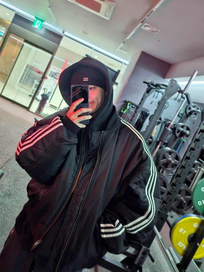 Seventeen Community Post 오빠다음주에 시험이 있으니까 요즘은 열심히 공부하고 있어 그렇니까 오빠도