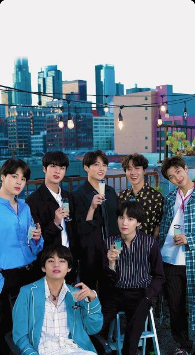 BTS Community Post - Hi armys these pics for u . 💜 We are miss u so ...