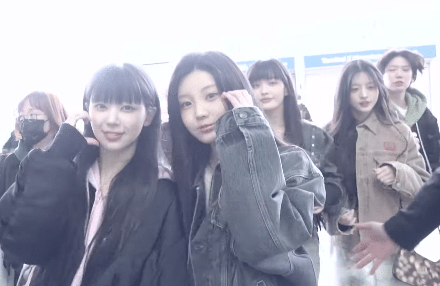 ILLIT Community Post - moheetoz are just sooo stunning like....