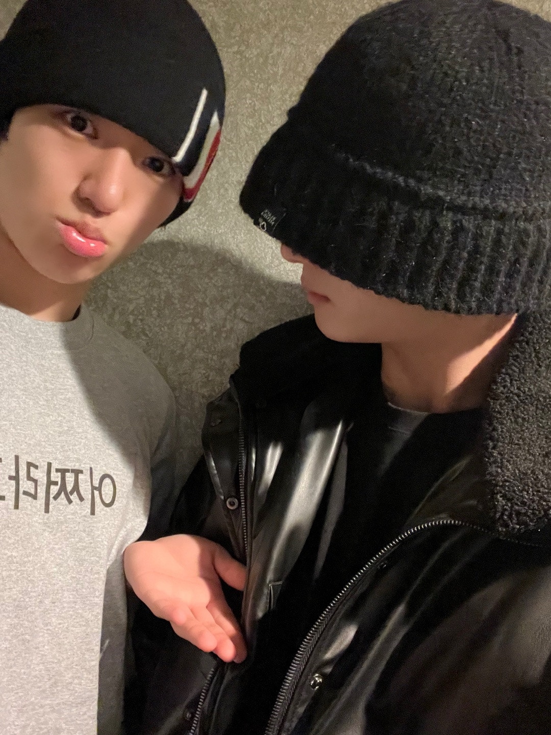 Atbo Community Post 우리 리더형 생일 축하해🥳 항상 말없이 잘 챙겨줘서 고마워 오늘 맛있는 거 많이 먹자