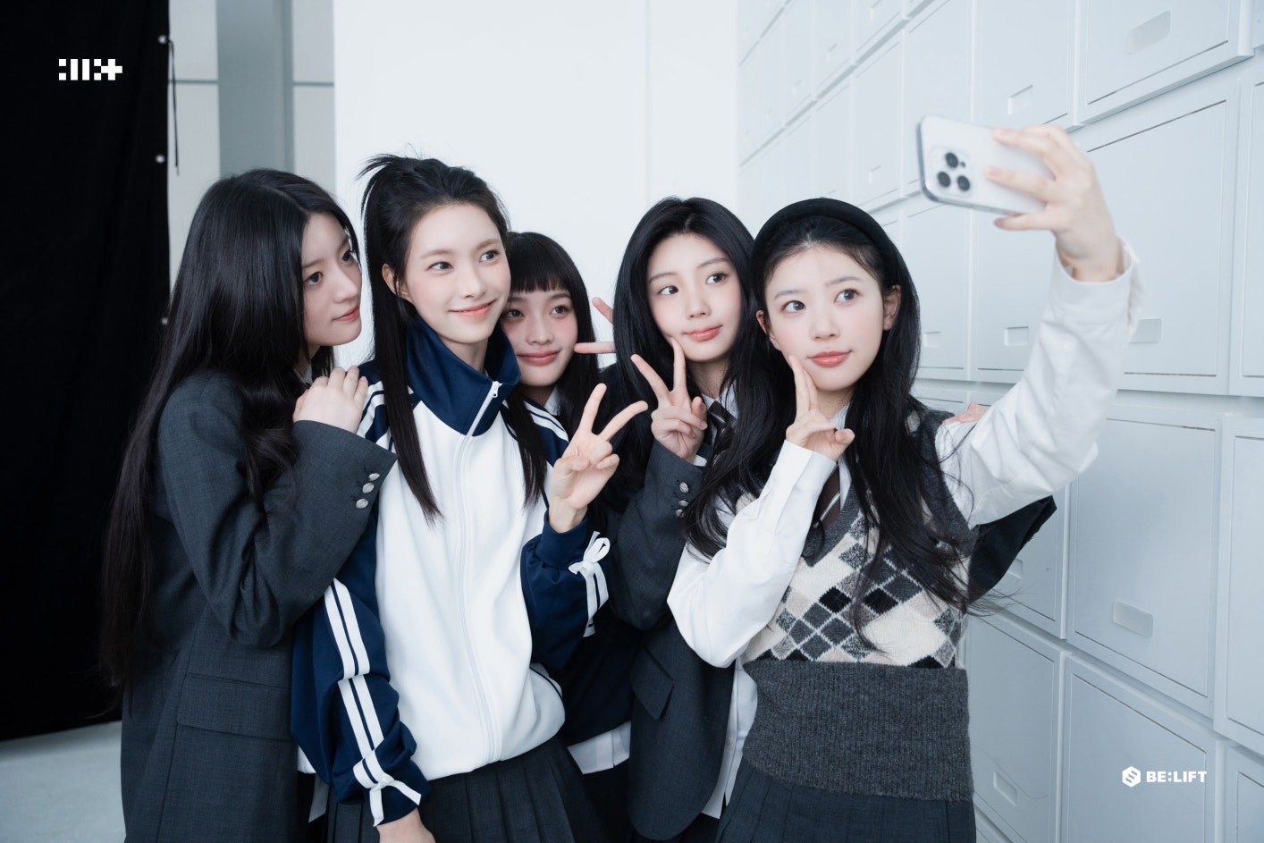 Weverse ILLIT Image - [Behind Cut] ILLIT ‘SUPER REAL ME’ Brand Film