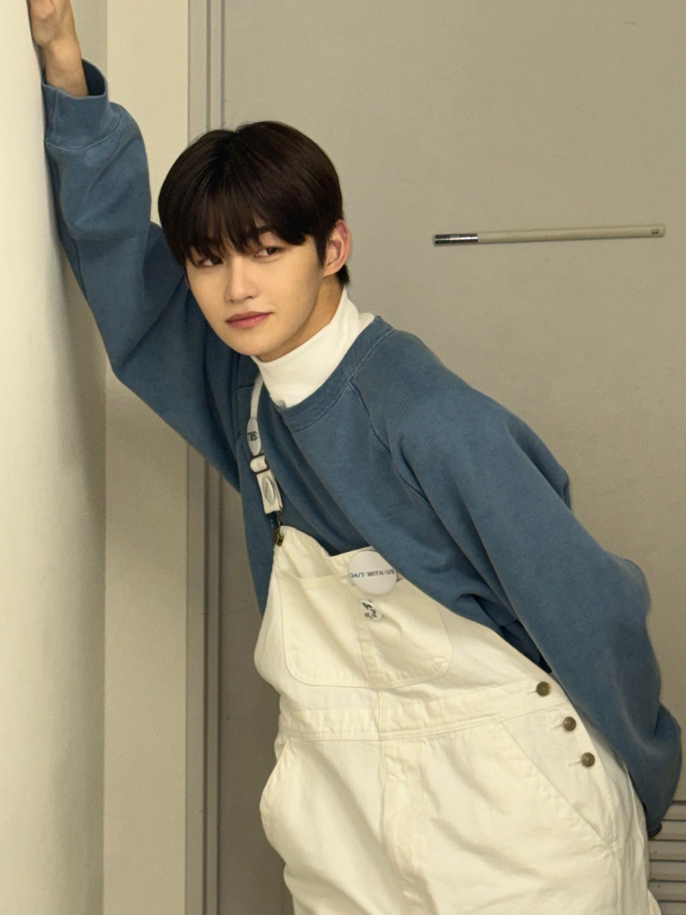 Tws Community Posts 여러분 여러분 늦은시간에 미안해요ㅠ🥺😖 새학기 기념 투어쮸 착장 들고와써예에