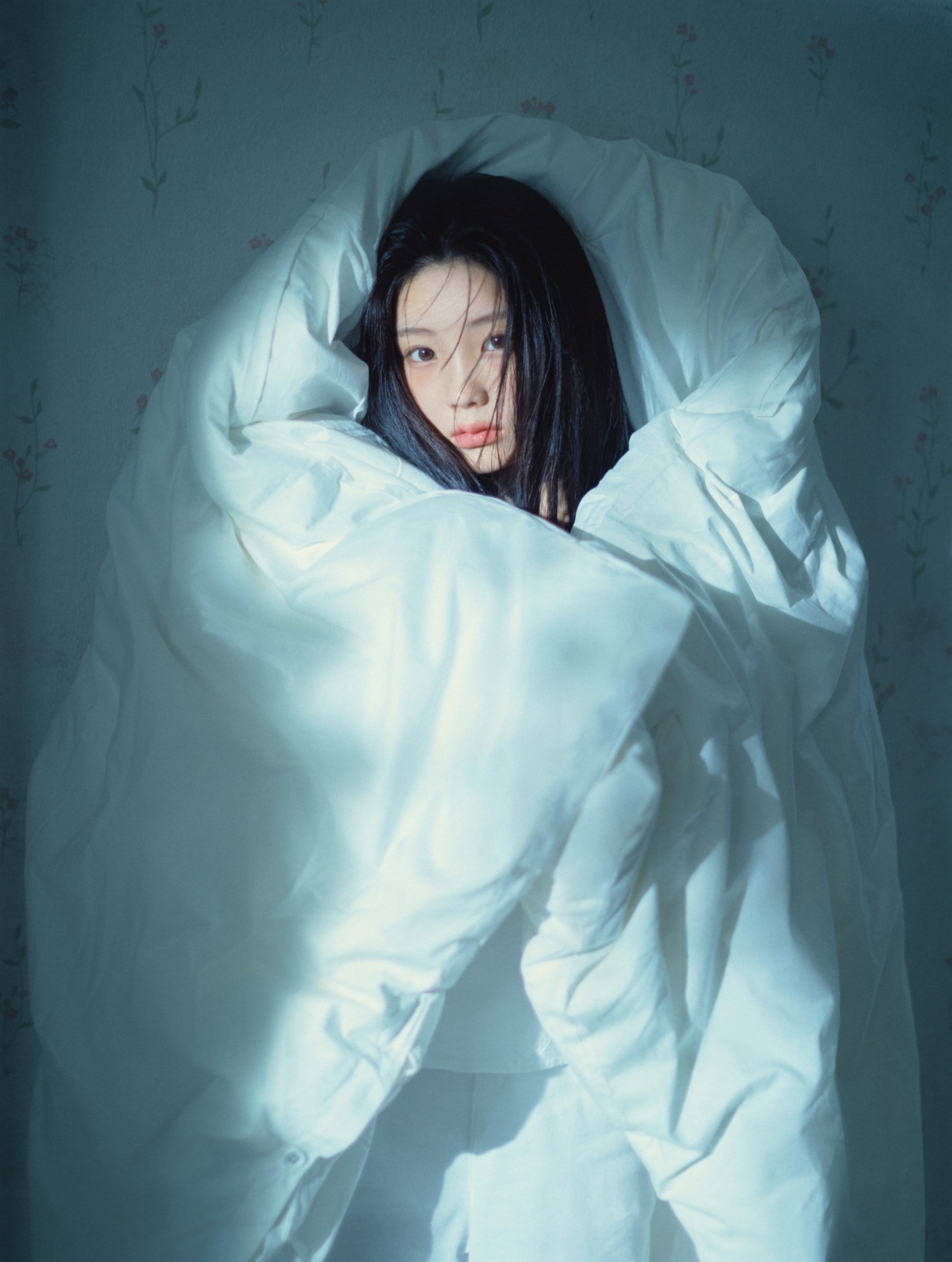 Weverse ILLIT Image - ILLIT(아일릿) ‘SUPER REAL ME’ Concept Photo (SUPER ME Ver.) - #WONHEE #원희