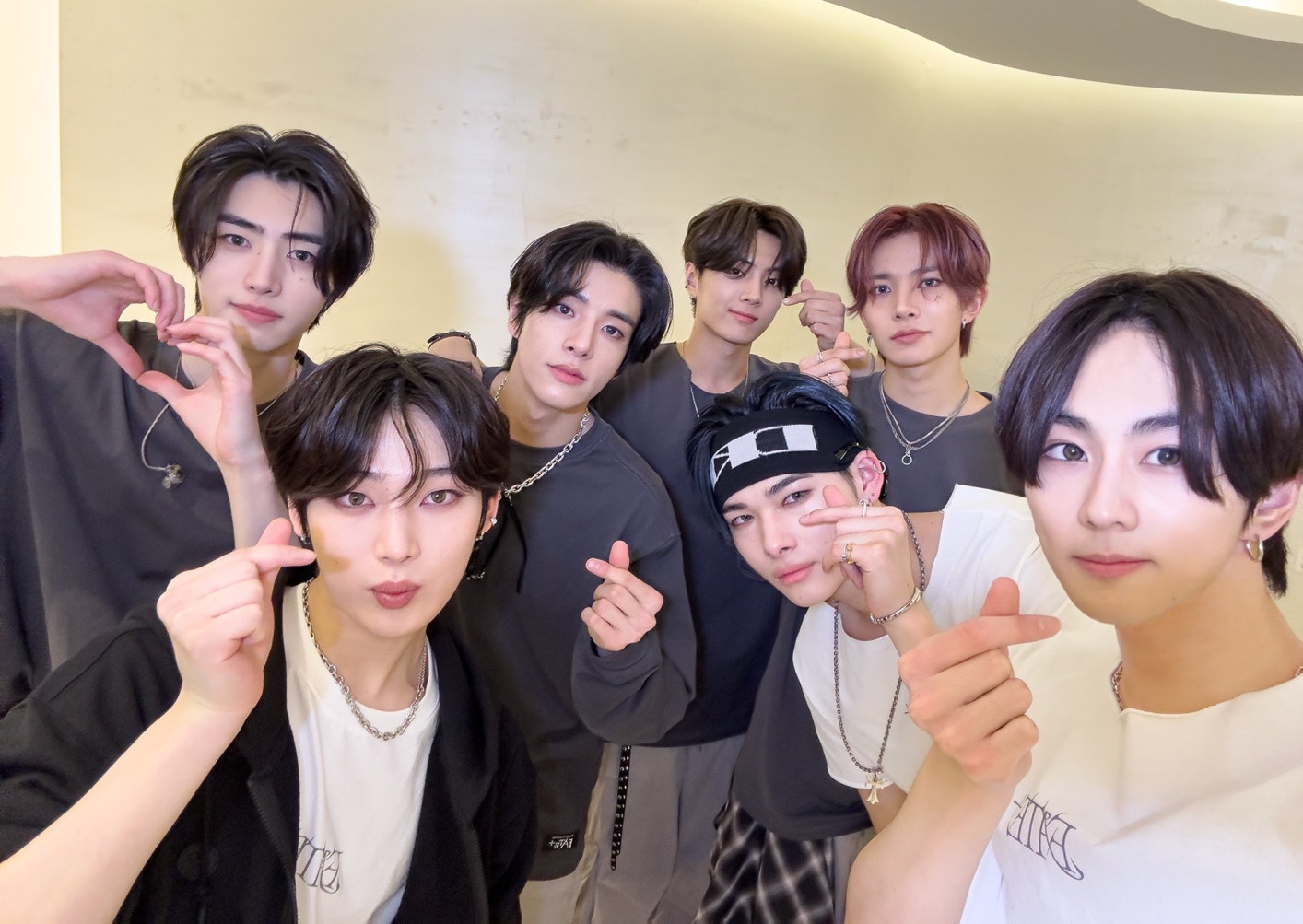 ENHYPEN Community Post - good morning !! ☀️