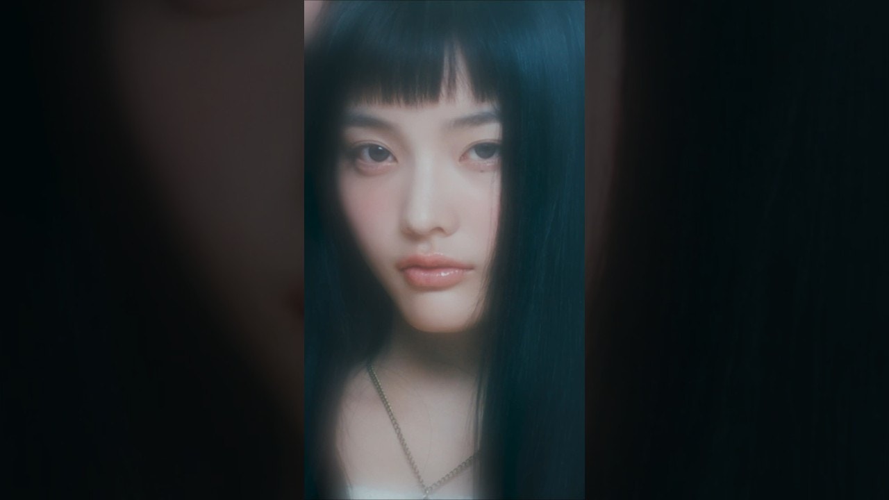 #ILLIT (#아일릿) ‘SUPER REAL ME’ Concept Film (#IROHA Ver.)