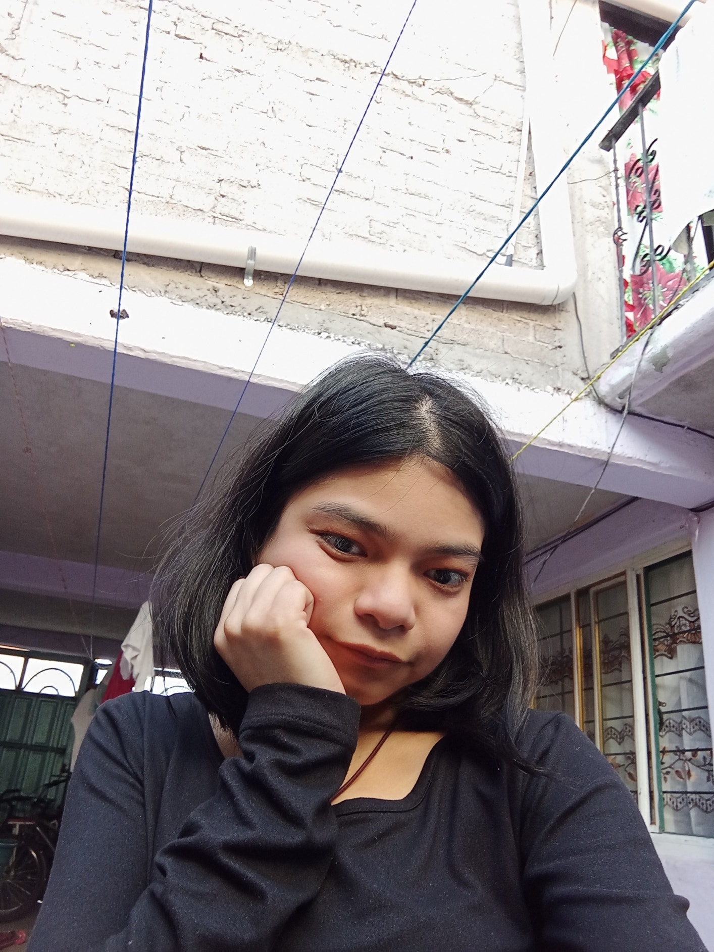 ILLIT Community Post - ᥫ᭡