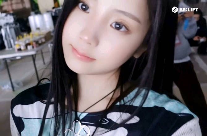 ILLIT Community Post - Lights, camera, action! 📸